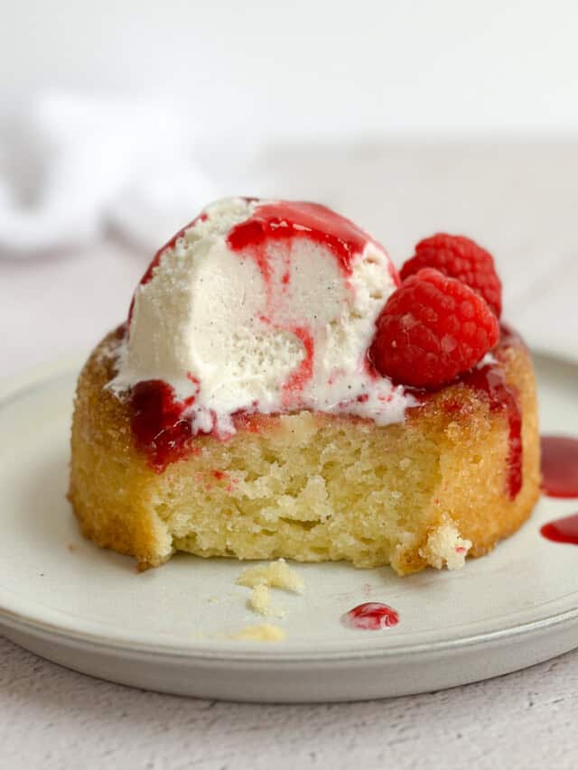 Butter Cakes with Raspberry Sauce - The Salted Sweets