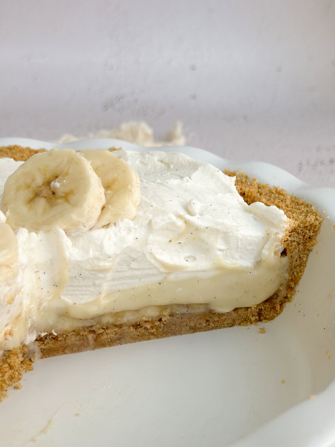 Banana Cream Pie with Graham Cracker Crust - The Salted Sweets